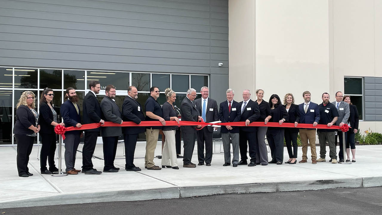 Orgill cuts ribbon on new distribution center