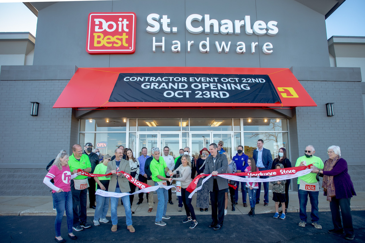 St. Charles Do it Best Hardware celebrates grand opening
