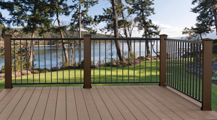3 Easy Ways to Choose Deck Railings