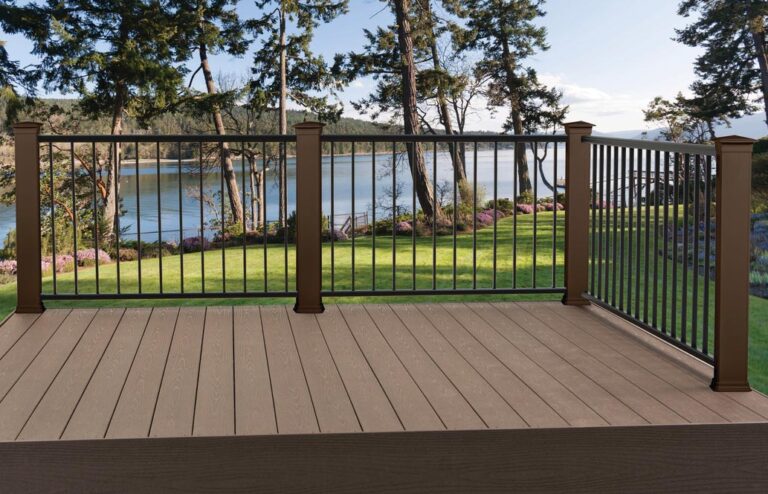 3 Easy Ways to Choose Deck Railings
