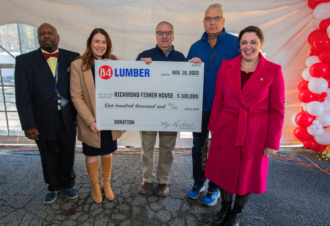 84 Lumber welcomes 2022 U.S. Capitol Christmas Tree to Richmond on way ...