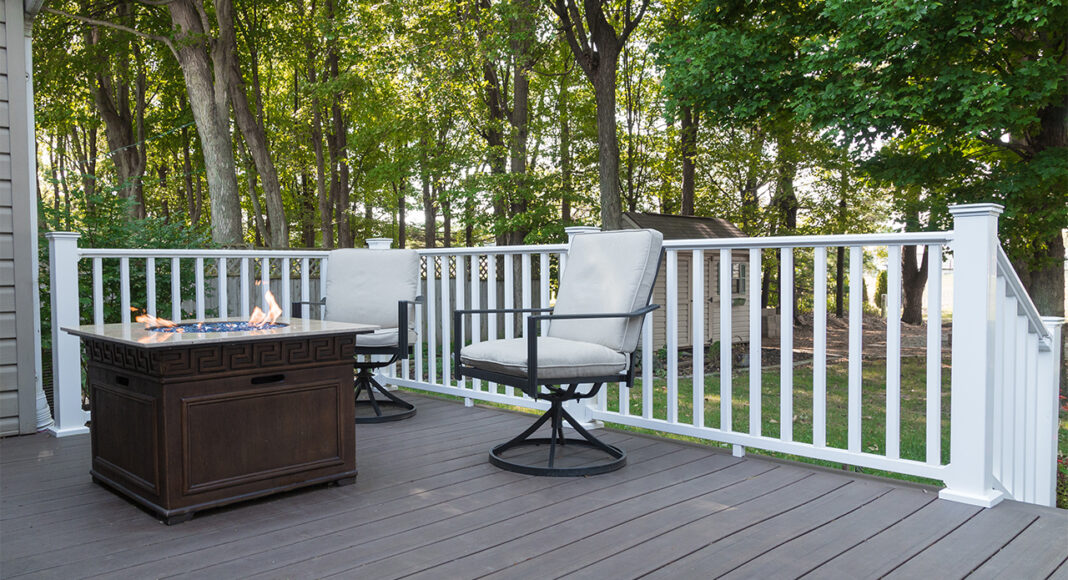 DSI PolyRail® Vinyl Deck Railing Systems are Affordable, Durable, and ...