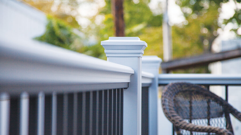 MoistureShield Solid Core Composite Series Railing