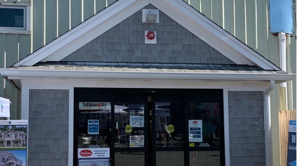 Mid-Cape Home Centers feature 'living' showcases of Tando® Composites ...